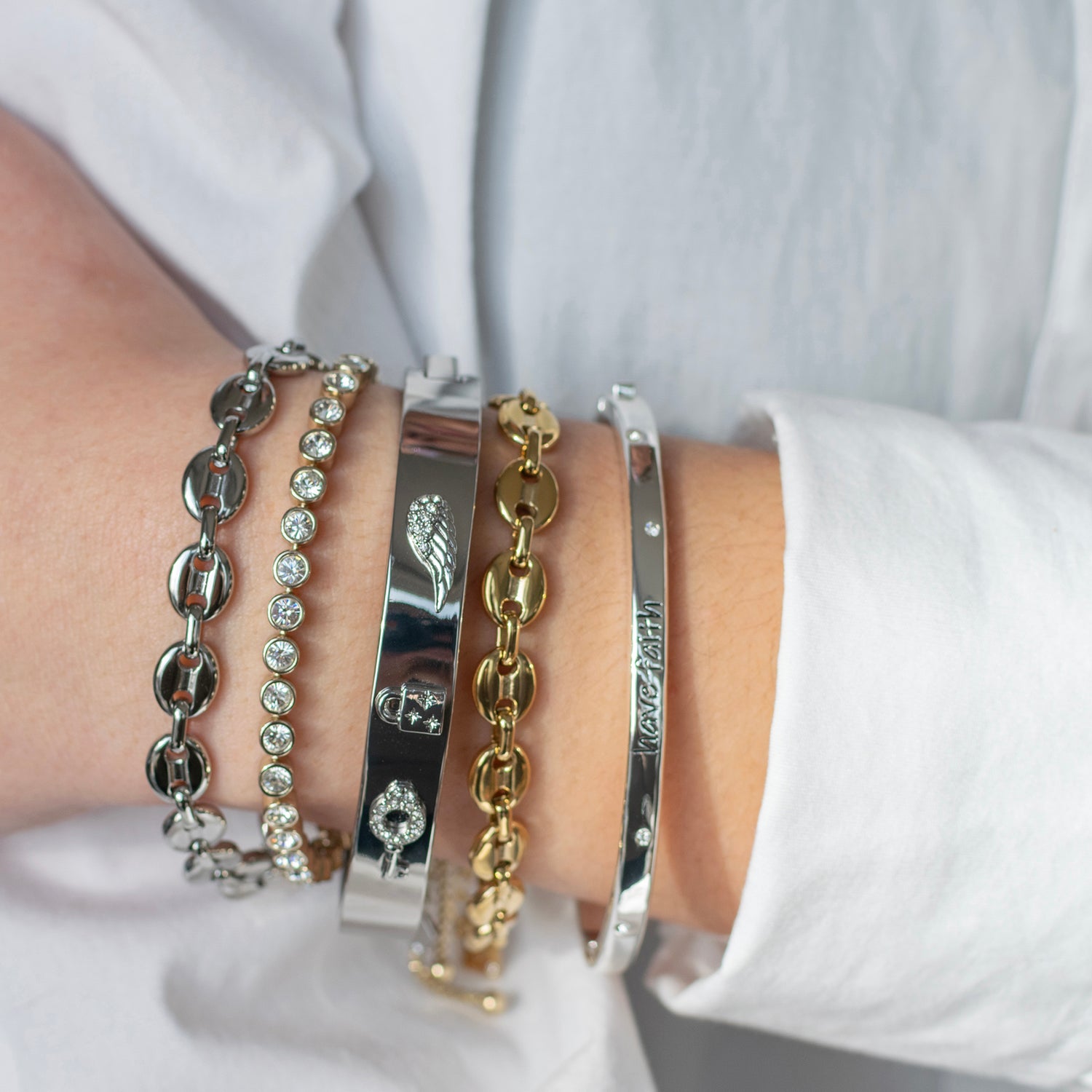 life-motto-engraved-cuff-0aqz00a – ALEX AND ANI